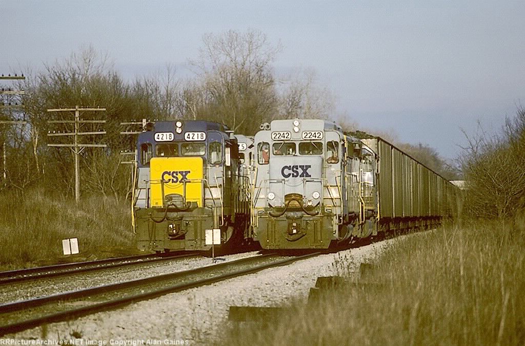 CSX GP30m 4218